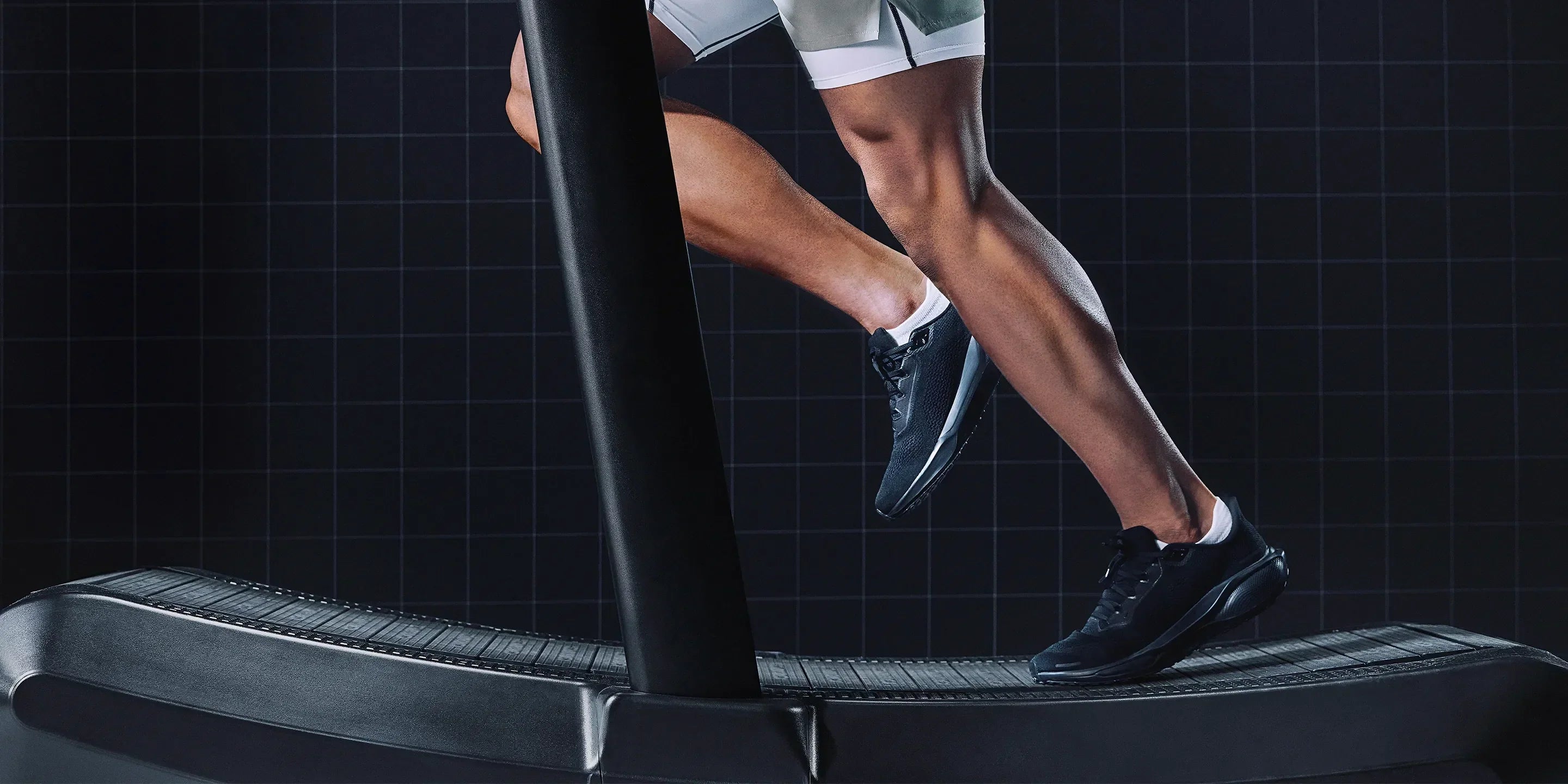 Flat Feet vs. Normal Arches: What's the Real Difference and How to Fin ...